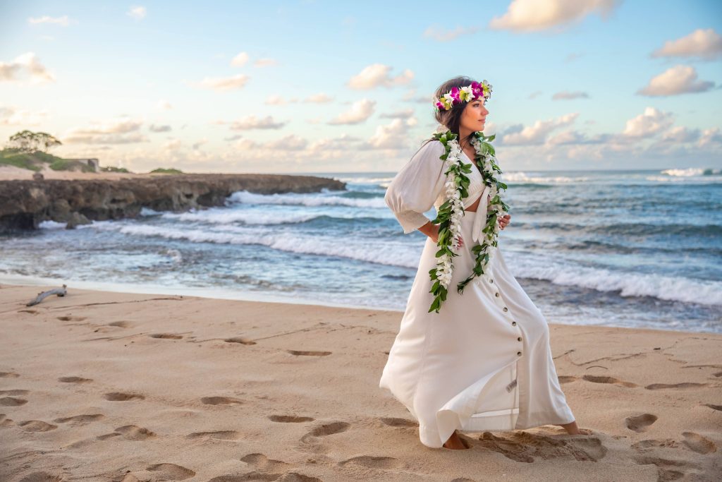 Hawaiian Elopement Packages - Hawaii Wedding Minister